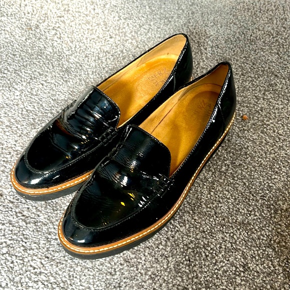 Naturalizer | Shoes | Size Naturalizer Shiny Leather Loafers | Poshmark